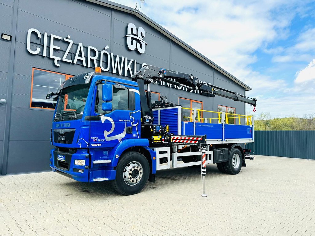 MAN MAN TGM 18.250 skrzyniowy z HDS / żuraw z pilotem oraz chwytakie kamion s ravnom platformom