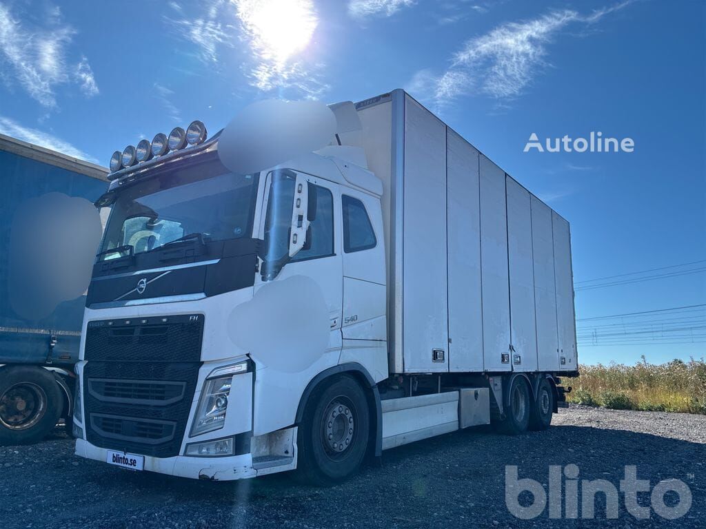 Prodaje se Volvo FH 6*2 kamion furgon na aukciji
