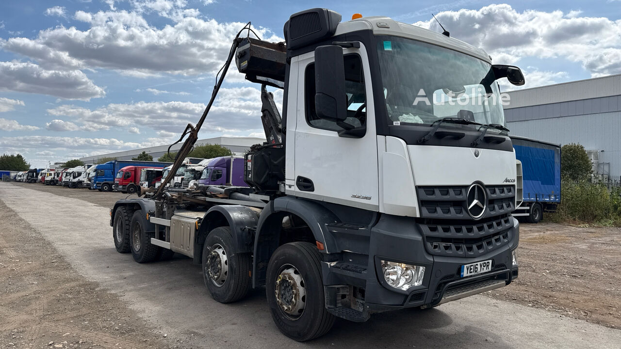 Prodaje se Mercedes-Benz Arocs 1836 rol kiper sa kukom na aukciji