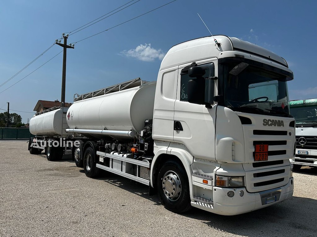 Scania R420 autocisterna + prikolica autocisterna