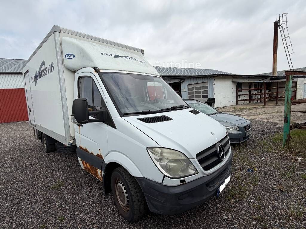 Mercedes-Benz 318 CDI kamion furgon < 3.5t