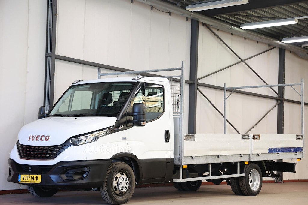 IVECO Daily 35C18H 3.0 AUTOMAAT TREKHAAK OPEN LAADBAK kamion s ravnom platformom < 3.5t