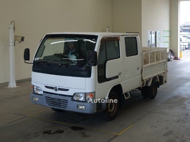 Nissan ATLAS kamion s ravnom platformom < 3.5t