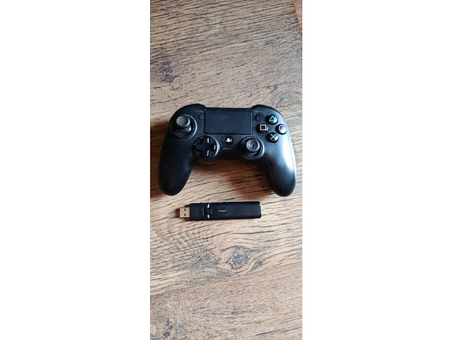 Džojstik Nacon Asymmetric Wireless PS4