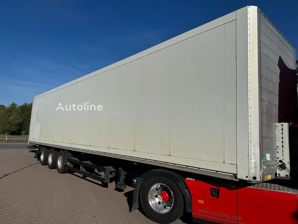Schmitz Cargobull SKO 24 3ass gesloten oplegger. Laadklep. 6 Nwe banden. furgon poluprikolica