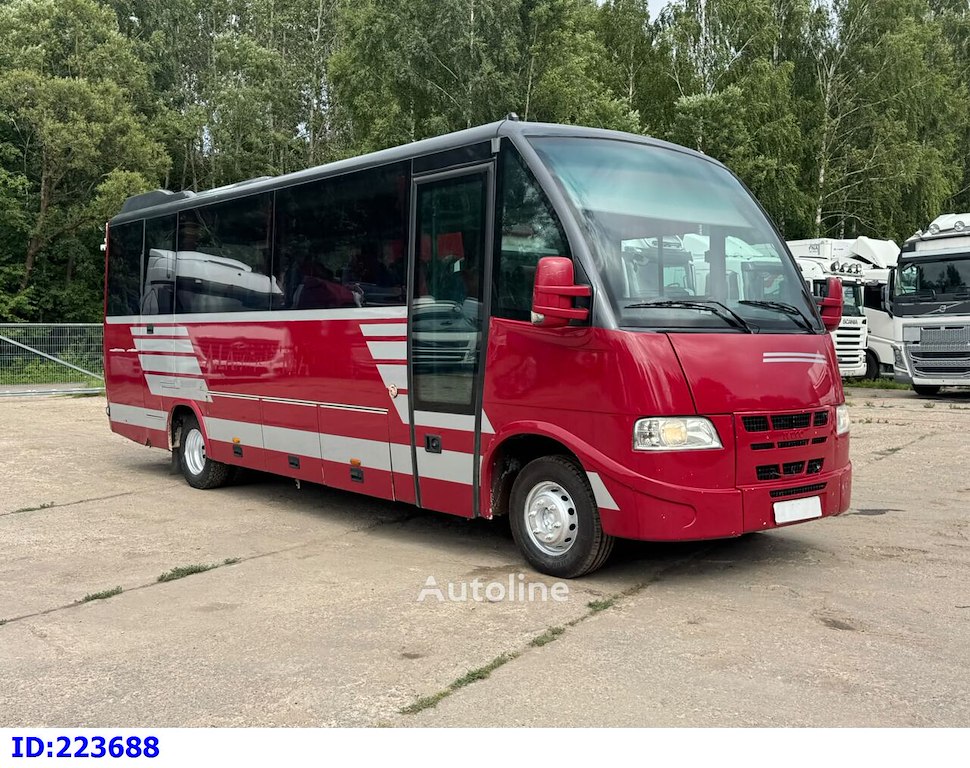 IVECO Rapido turistički autobus