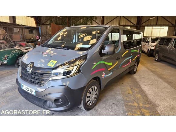Prodaje se Renault TRAFIC putnički minibus na aukciji