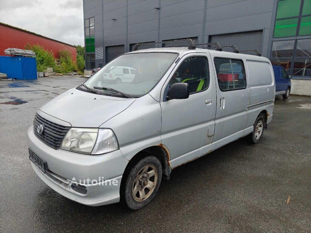 Prodaje se Toyota HIACE 4WD kombi minibus na aukciji