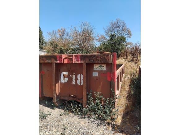 Prodaje se Locatelli polybenne karoseriju kipera na aukciji