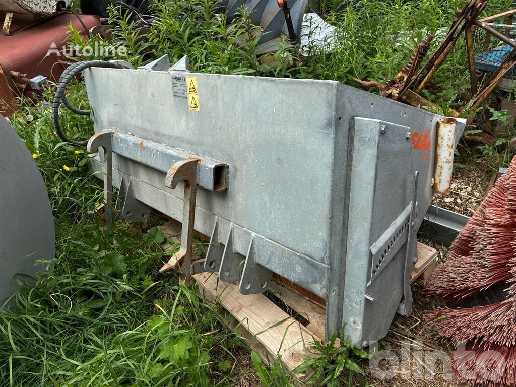 Prodaje se Fjärås 850/1800 nošeni rasipač peska na aukciji
