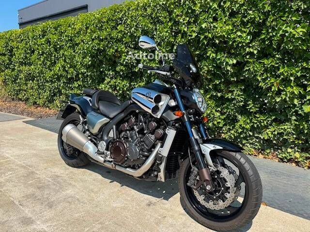 Yamaha V-Max motocikl