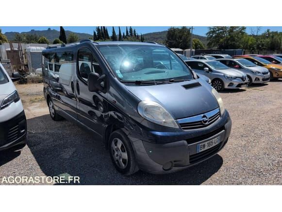 Prodaje se Opel VIVARO minibus furgon na aukciji