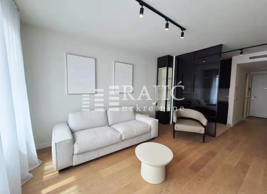 Novi Beograd,Airport garden,33m2,1.0 #4592
750 €