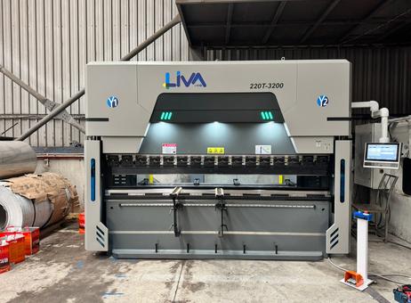Liva 220T-3200 CNC hibridni presa-pregibač