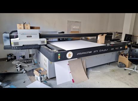 Velikoformatni inkjet crtač ARTEMIS KR2512