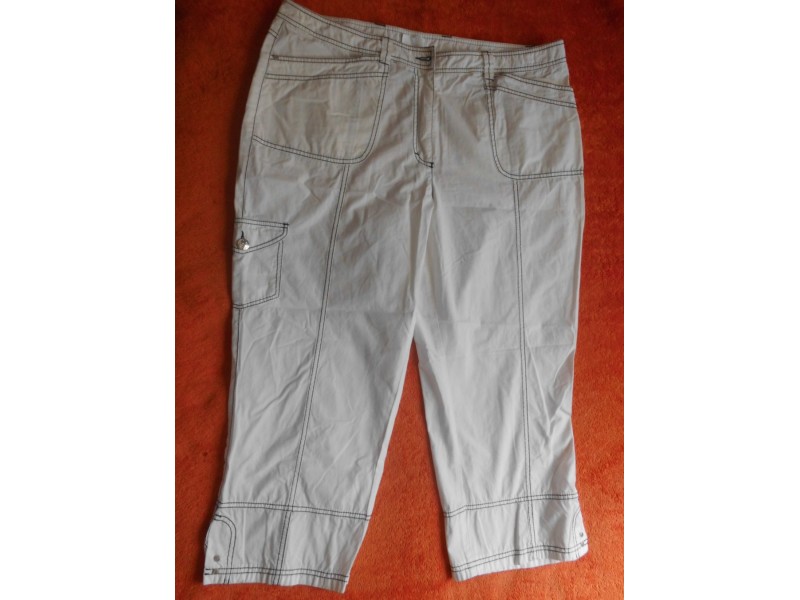 BONITA, ODLIČNE PAMUČNE KAPRI PANTALONE, vel. 46