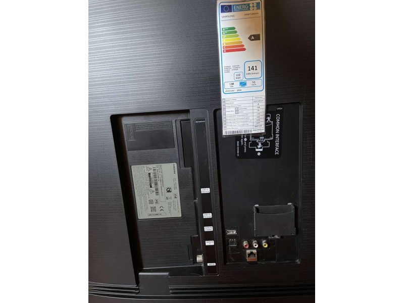 Samsung Smart TV 55" UE55TU8002K – ISPRAVAN, OŠTEĆEN EK