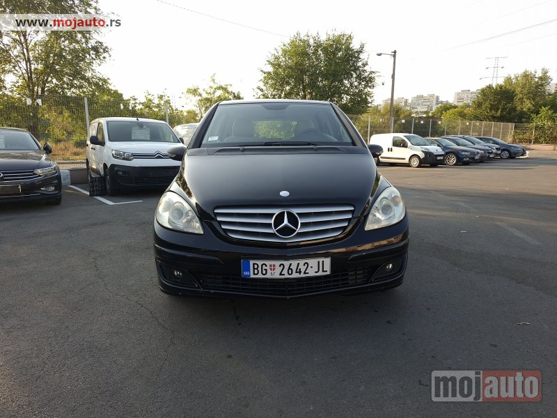 Mercedes B 150 W245