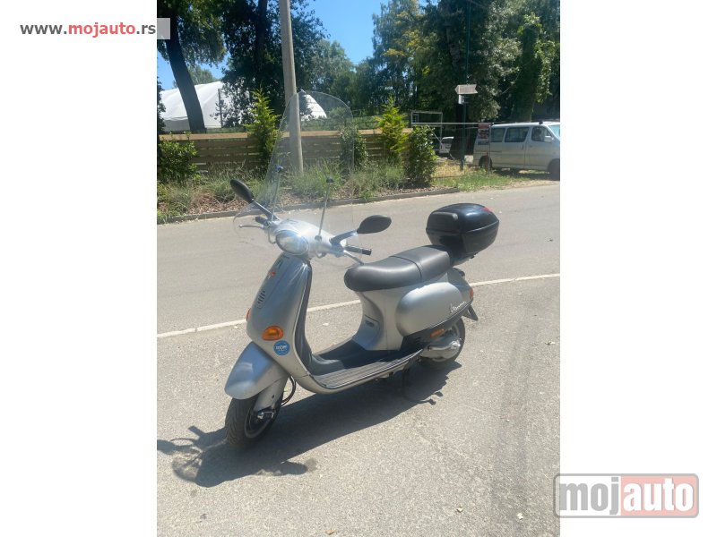 Vespa (piaggio) ET2