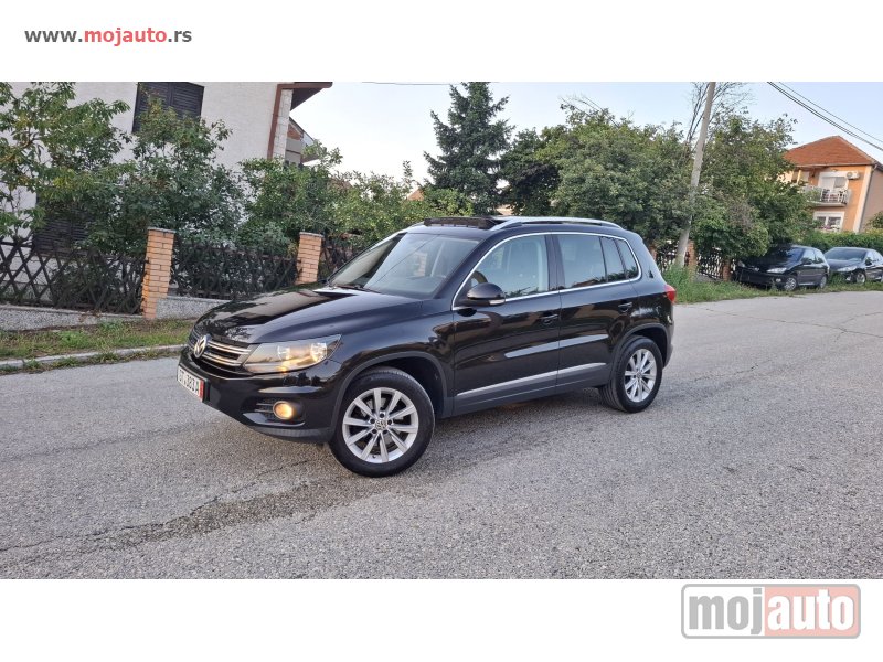 VW Tiguan 2.0 TDI, 4 x 4, PANORAMA !!!