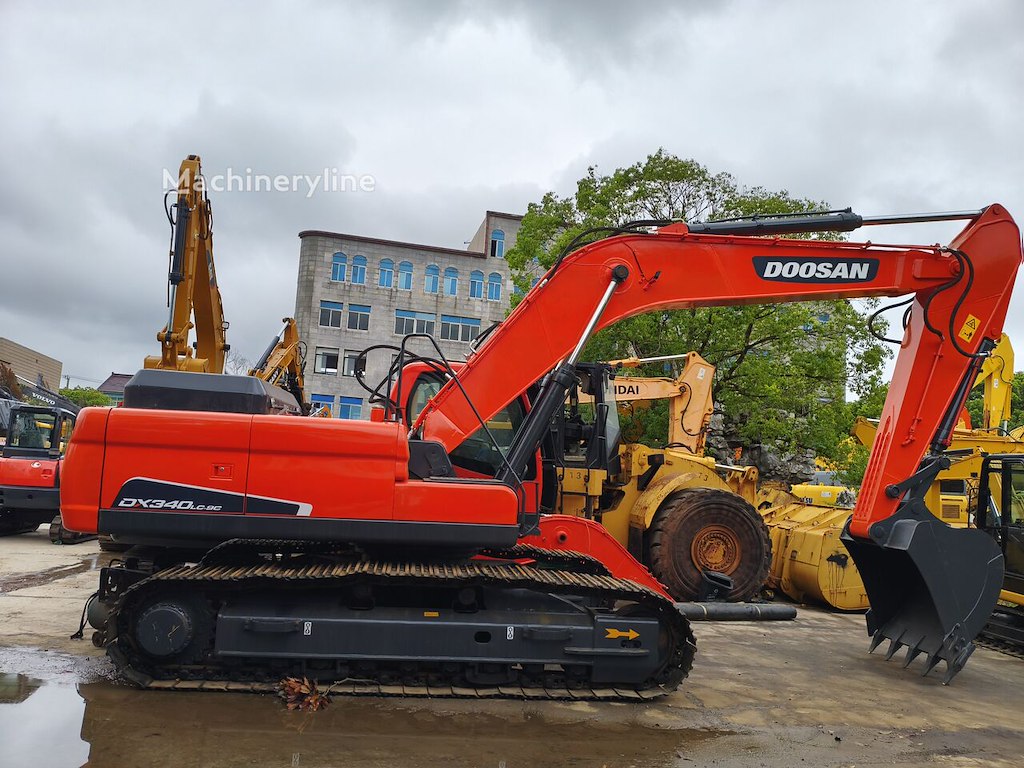 Doosan DX340LC-9C bager guseničar