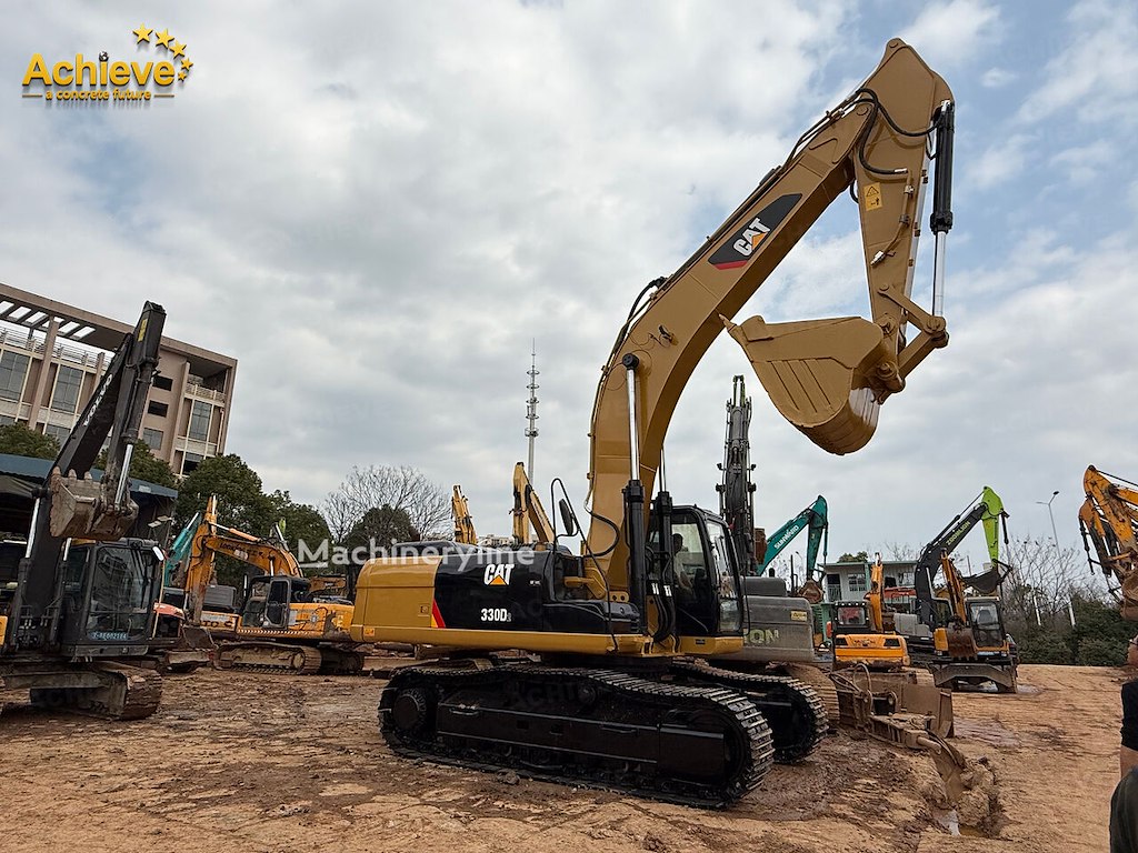 Caterpillar 330D2 bager guseničar
