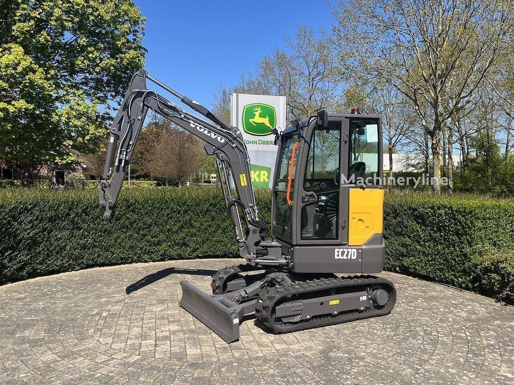 Novi Volvo EC 27D mini bager