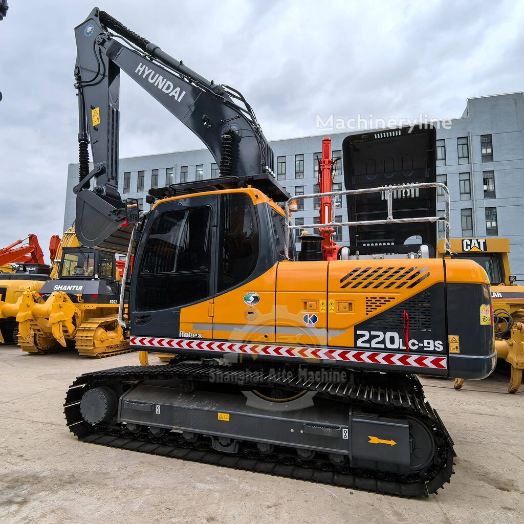 Hyundai R220LC-9S bager guseničar