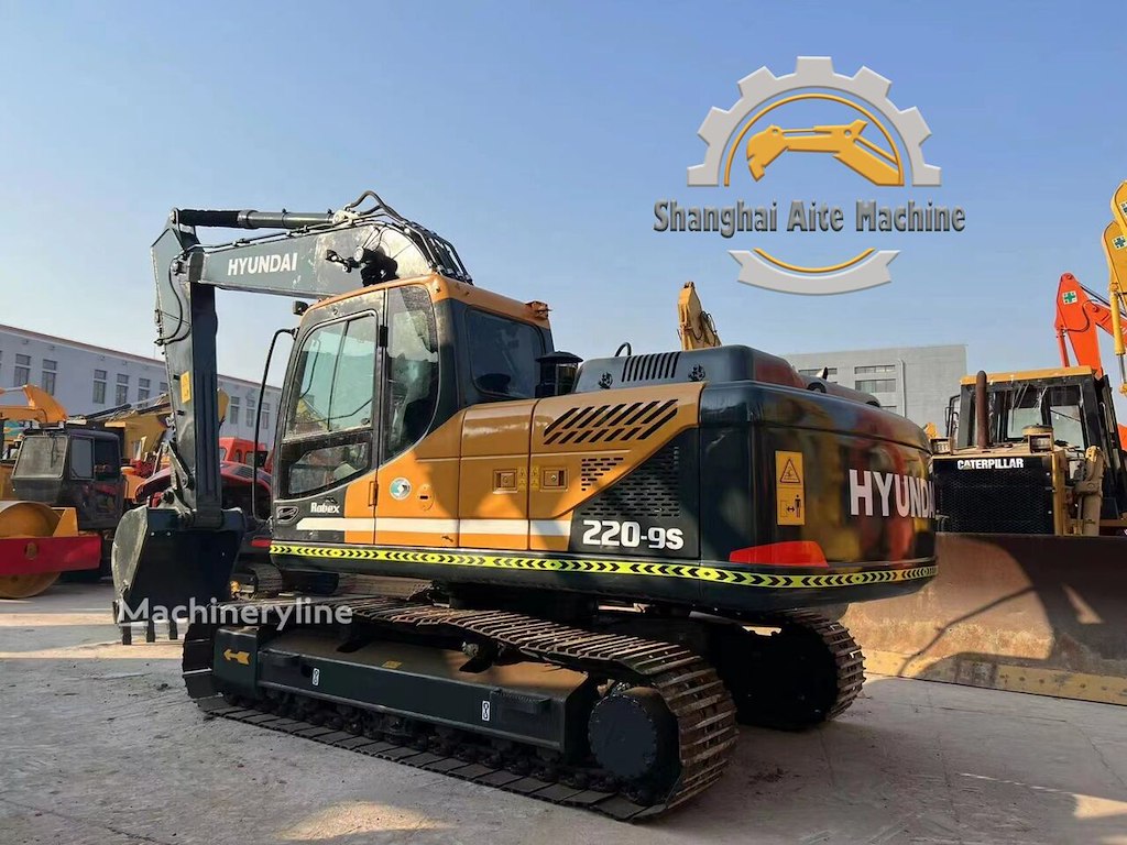 Hyundai R220-9S bager guseničar