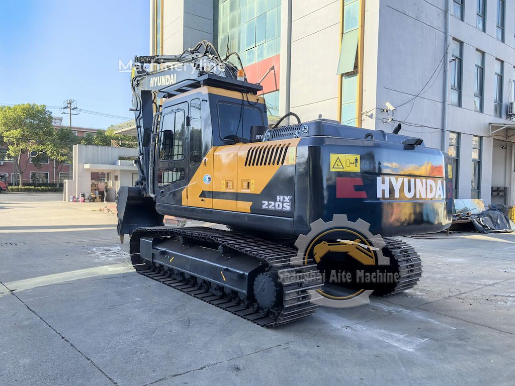 Hyundai HX220S bager guseničar