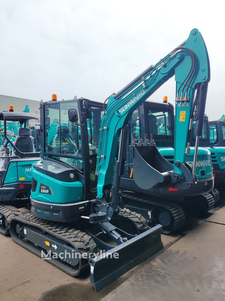 Novi Sunward SWE 25 mini bager
