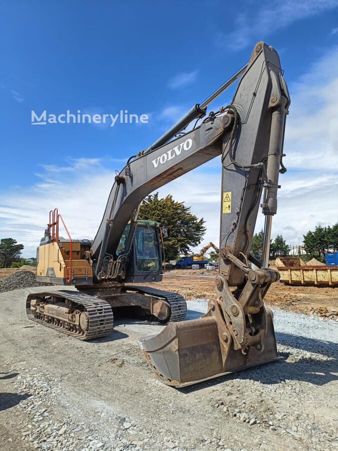 Volvo EC300ENL bager guseničar