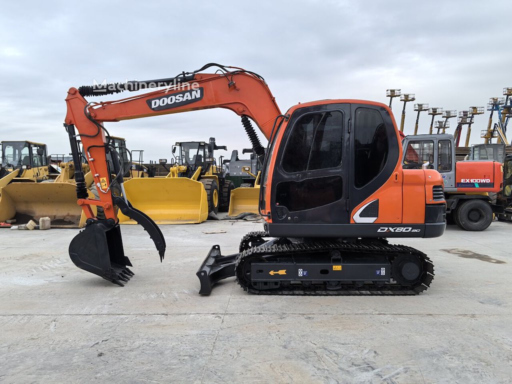 Doosan DX80 midi bager