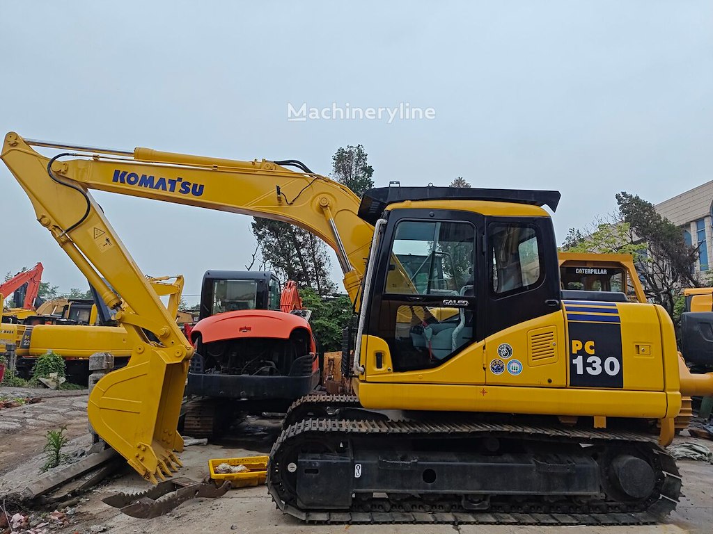 Komatsu PC130-7 bager guseničar