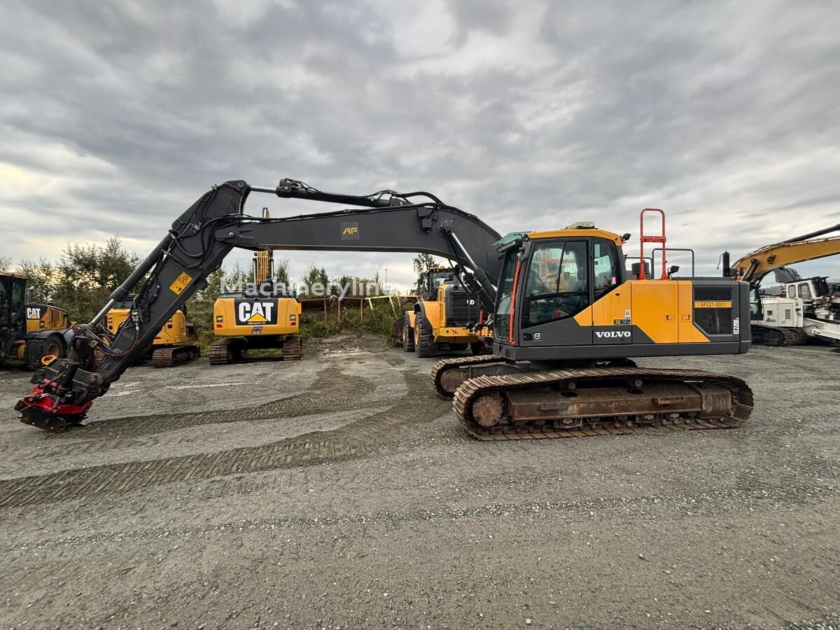 Prodaje se Volvo EC220EL bager guseničar na aukciji