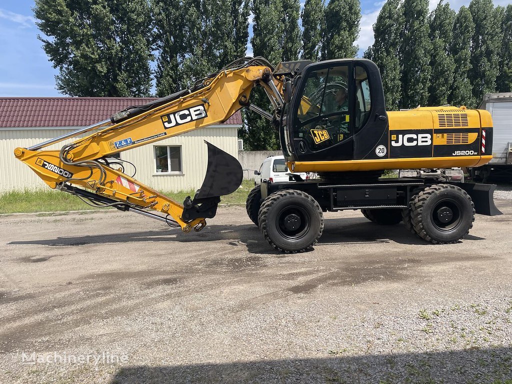 JCB JS 200 bager točkaš