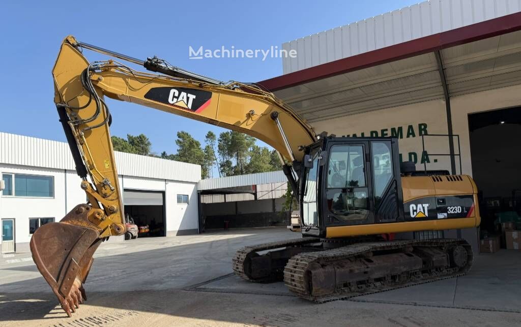 Caterpillar 323 D bager guseničar