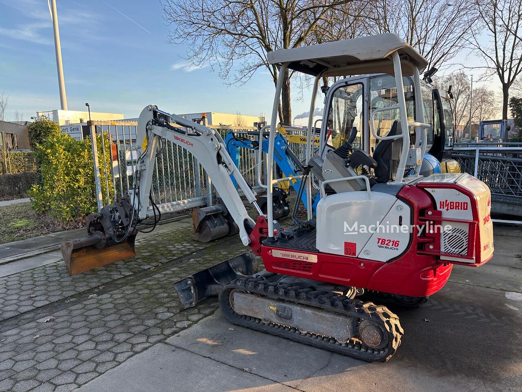 Takeuchi TB 216 S Hybrid mini bager
