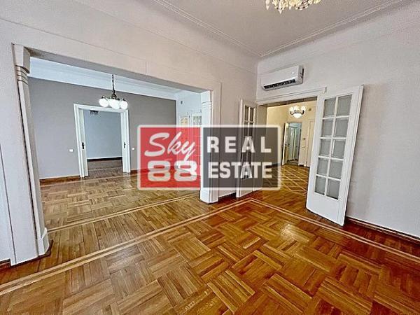 Makedonska, Petoiposoban stan na prodaju, 138m2, 625.000€