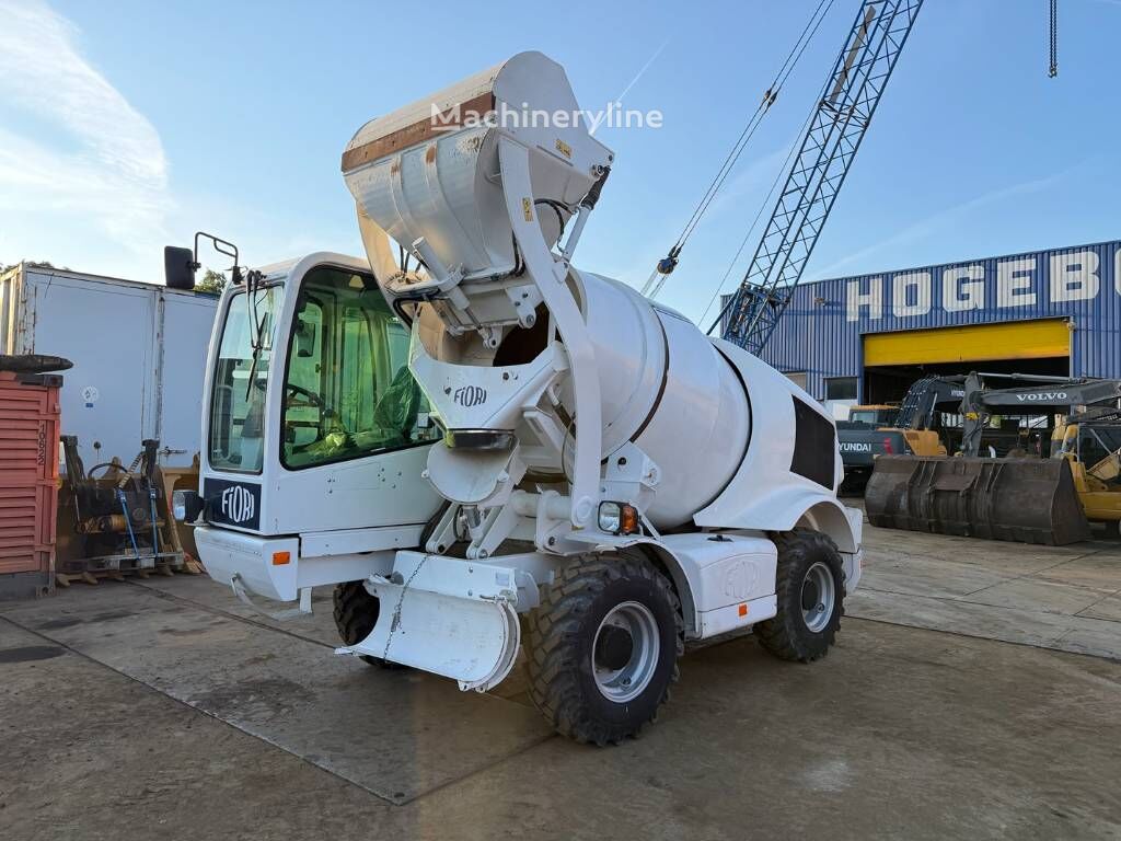 Fiori DBX2500 DB 250 kamion s mešalicom za beton