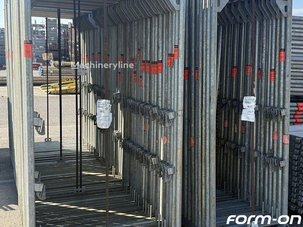 Layher Blitz Basispaket – 472,88 m² Fassadengerüst für 23 Felder skele