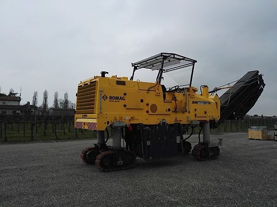 Nova BOMAG BM 1000-30 glodalica za asfalt