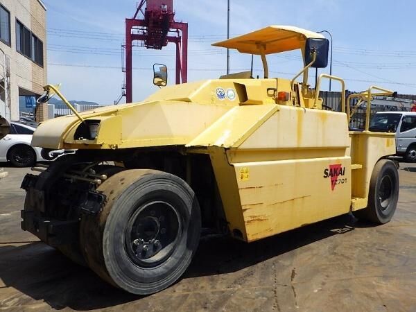 Sakai TZ701-1 pneumatski valjak
