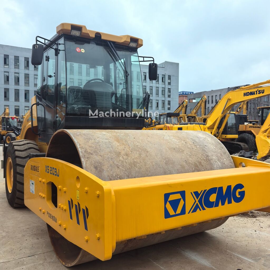 XCMG XS203 kompaktor s jednim valjkom