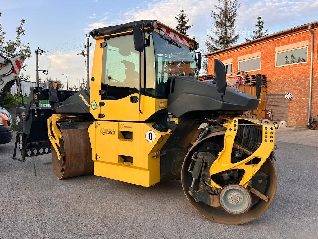 BOMAG BW 174 valjak za asfalt