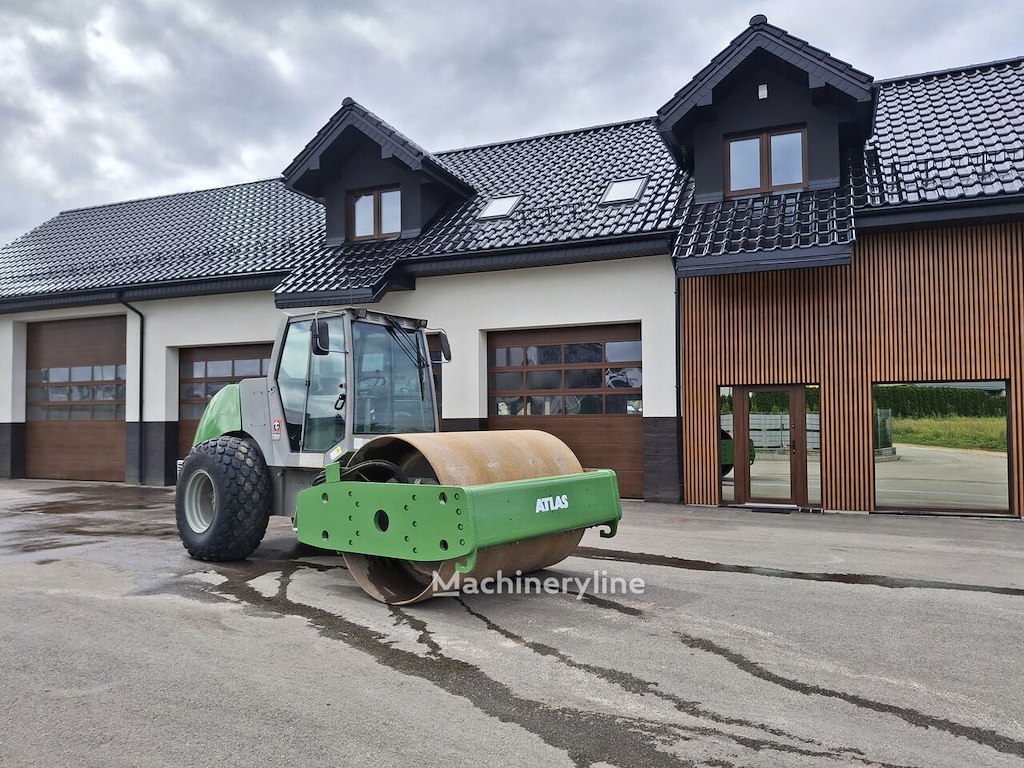 Atlas AW 1120 kompaktor s jednim valjkom