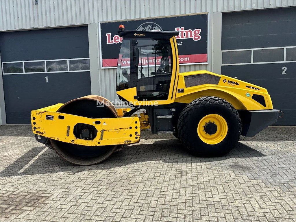 BOMAG BW 213 D-5 Single drum roller. 2018 Year! kompaktor s jednim valjkom