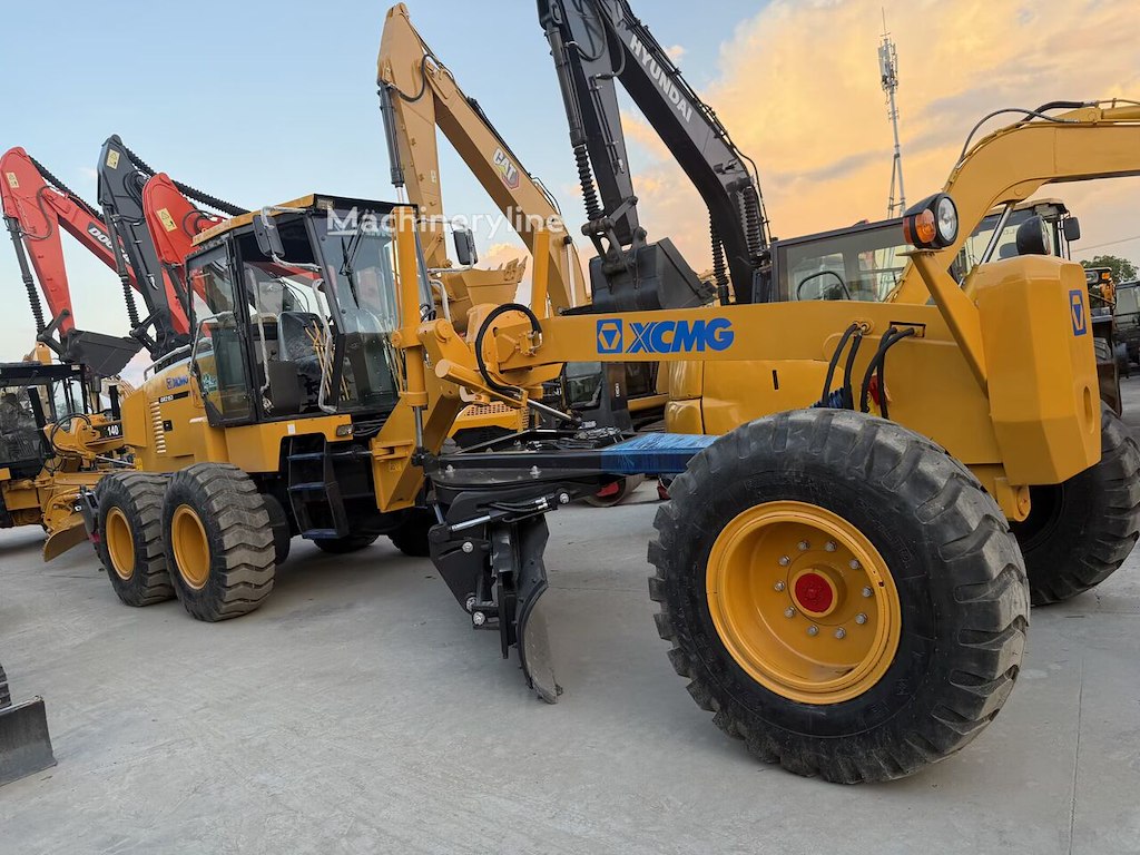 XCMG GR1803 grejder