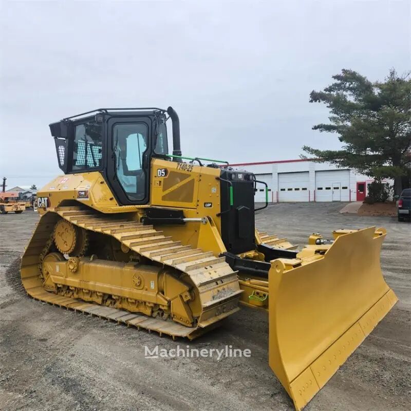 Caterpillar D5 buldožer