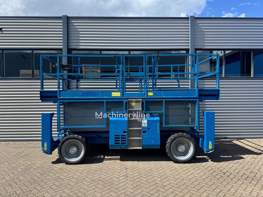 Genie GS4390 RT GS4390 RT Ruwterrein schaarhoogwerker schaarlift (2008 makazasta platforma